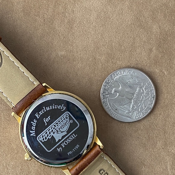Fossil | Accessories | Vintage Fossil Keebler Nib Cookie Watch | Poshmark